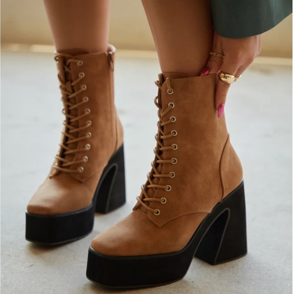 Miss Lola | Shoes | Miss Lola Platform Boots Size 8 | Poshmark